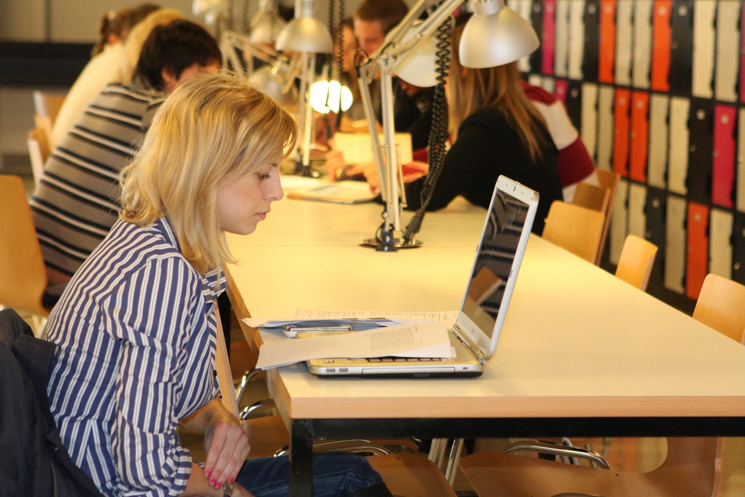 City – Ελληνικά Κολλέγια